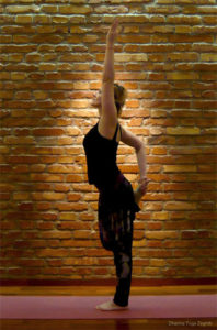 Stojeća ravnoteža - otkrijte uzemljenje i stabilnost kroz yoga položaje